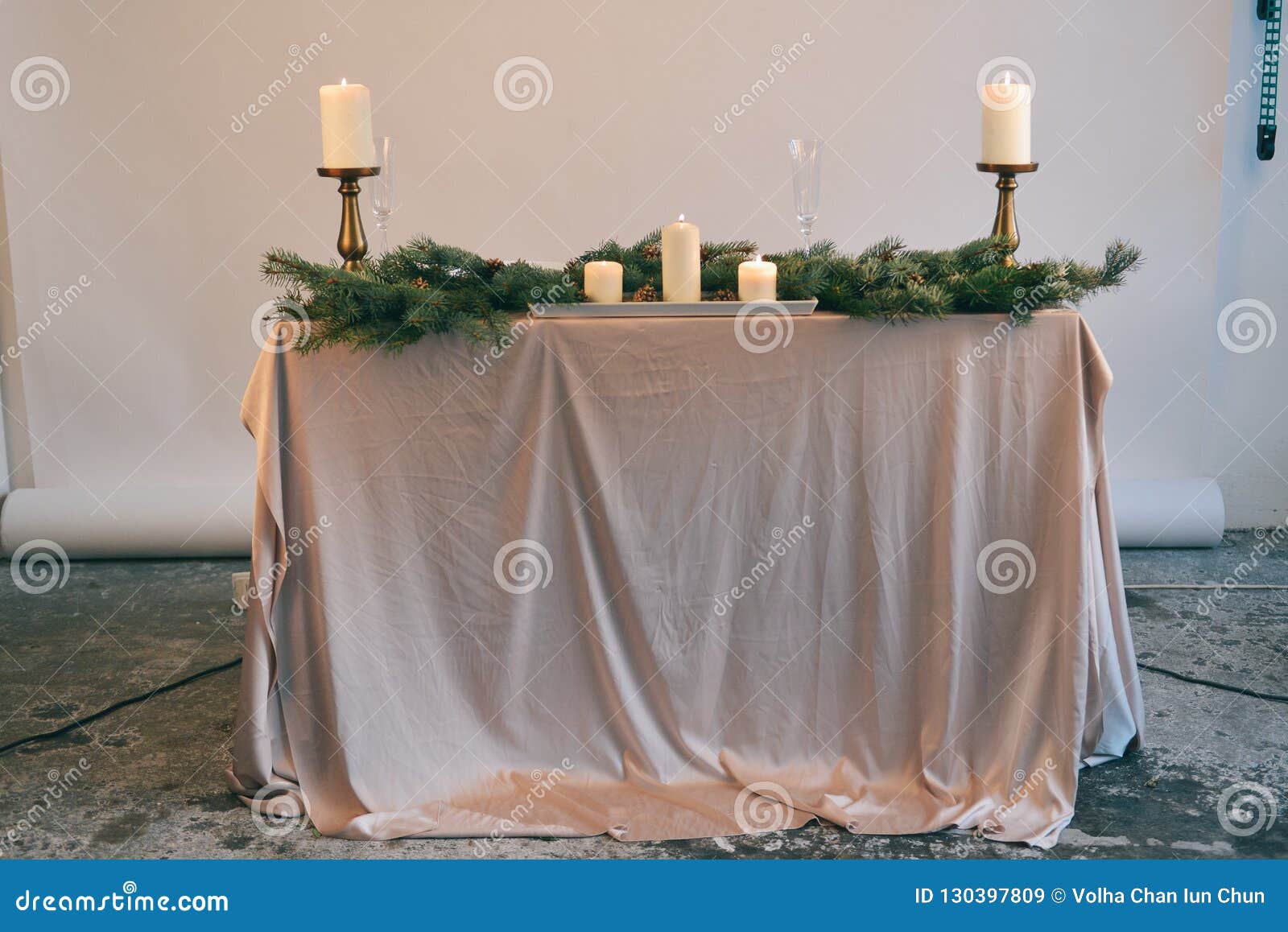 Table Setting Flowers. Wedding Decor, Autumn Flowers. Floristic ...