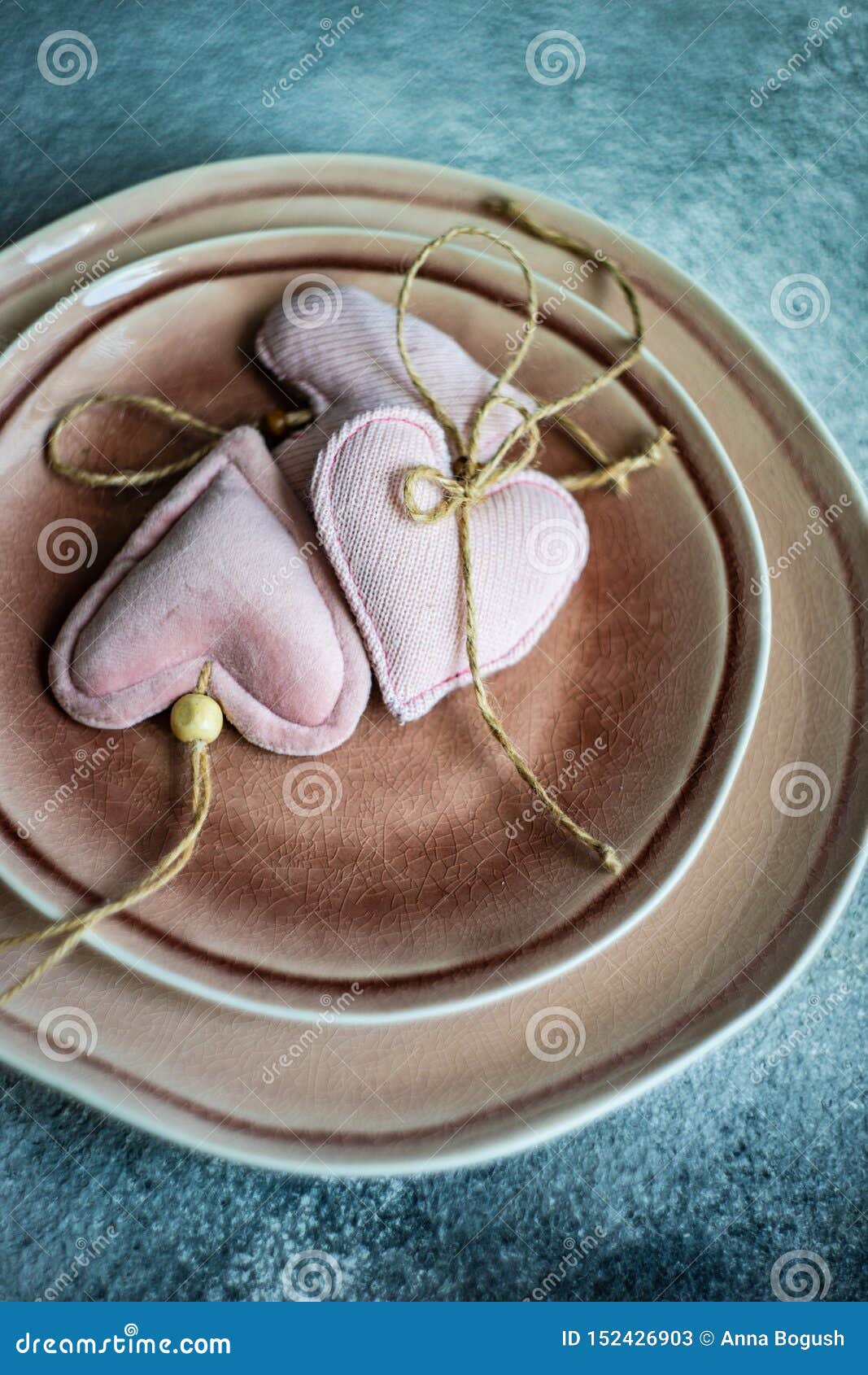 Table setting with hearts stock image. Image of valentines - 152426903