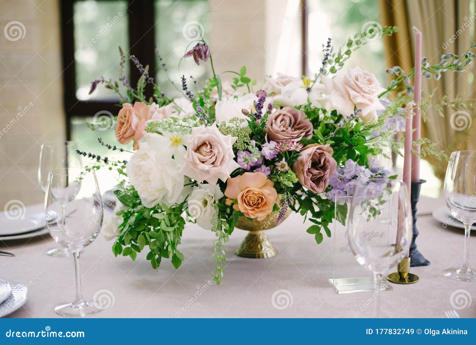 Table Setting at a Luxury Wedding and Beautiful Flowers on the Table ...