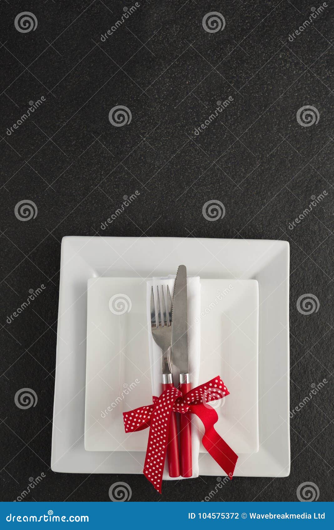 Table Setting with Square Plates and Cutlery Stock Illustration ...
