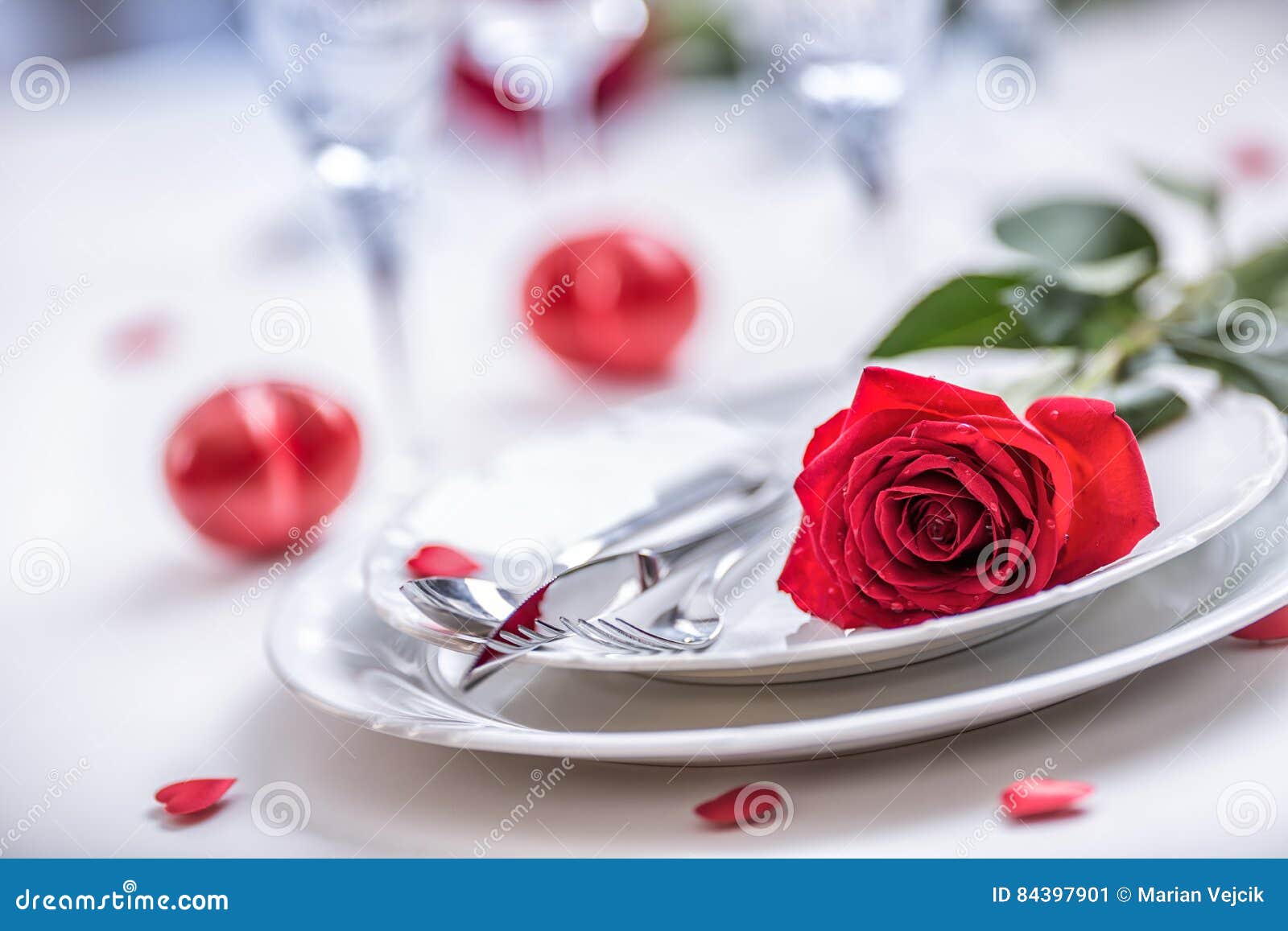 Table Setting for Valentines or Wedding Day with Red Roses. Romantic ...