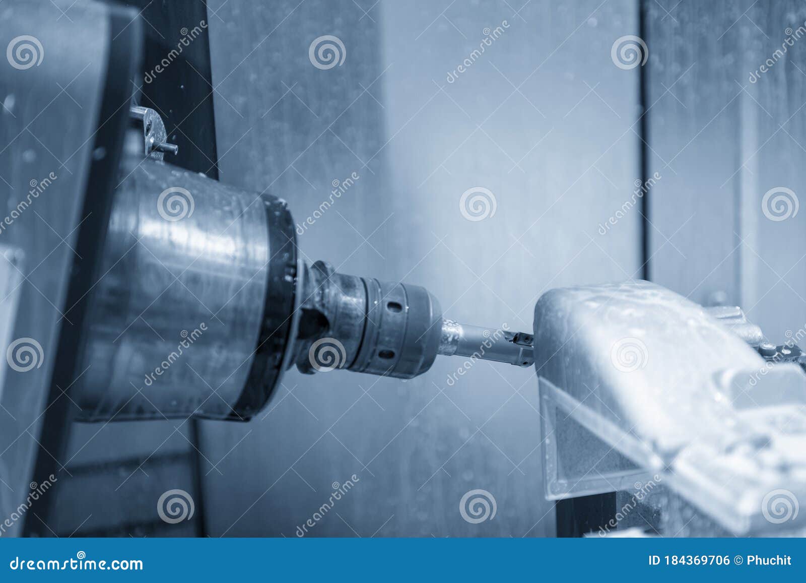 The Table-spindle Type 5 Axis CNC Milling Machine Cutting the ...