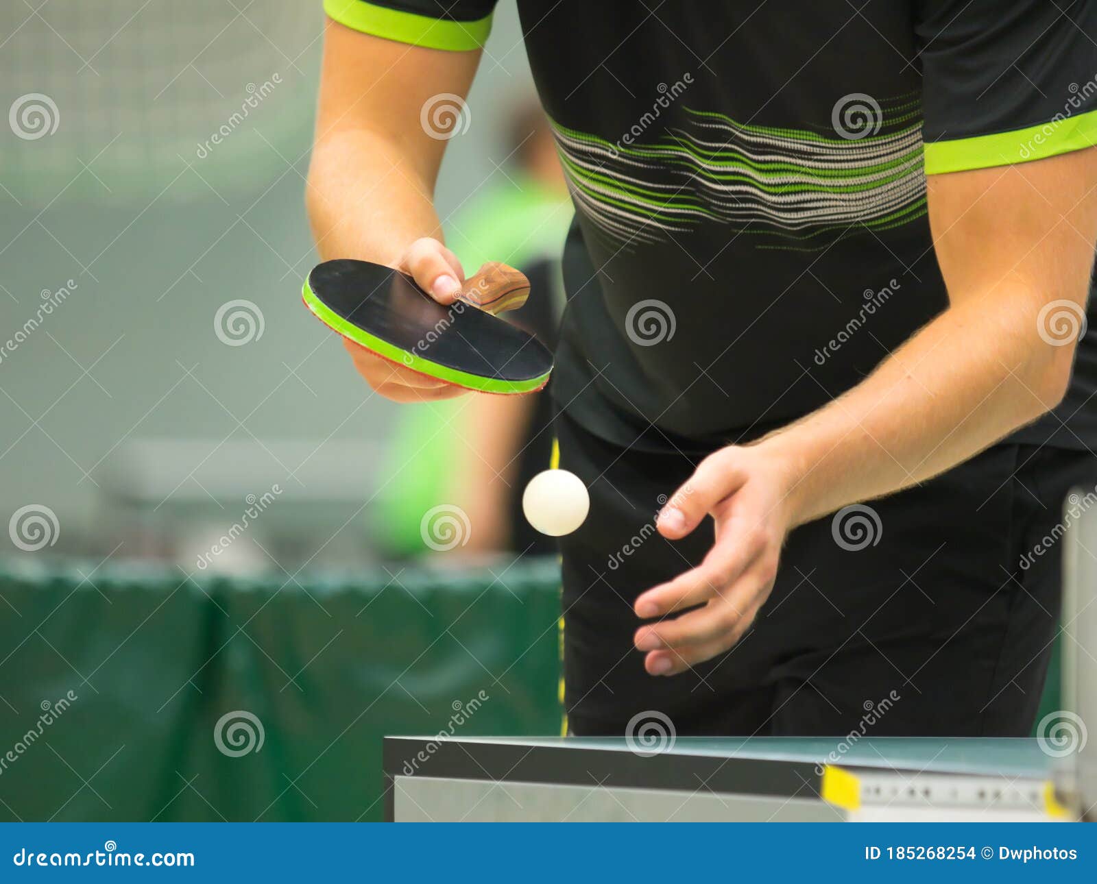 Table Tennis Player Serving Stock Photo - Image of challenge, pingpong ...