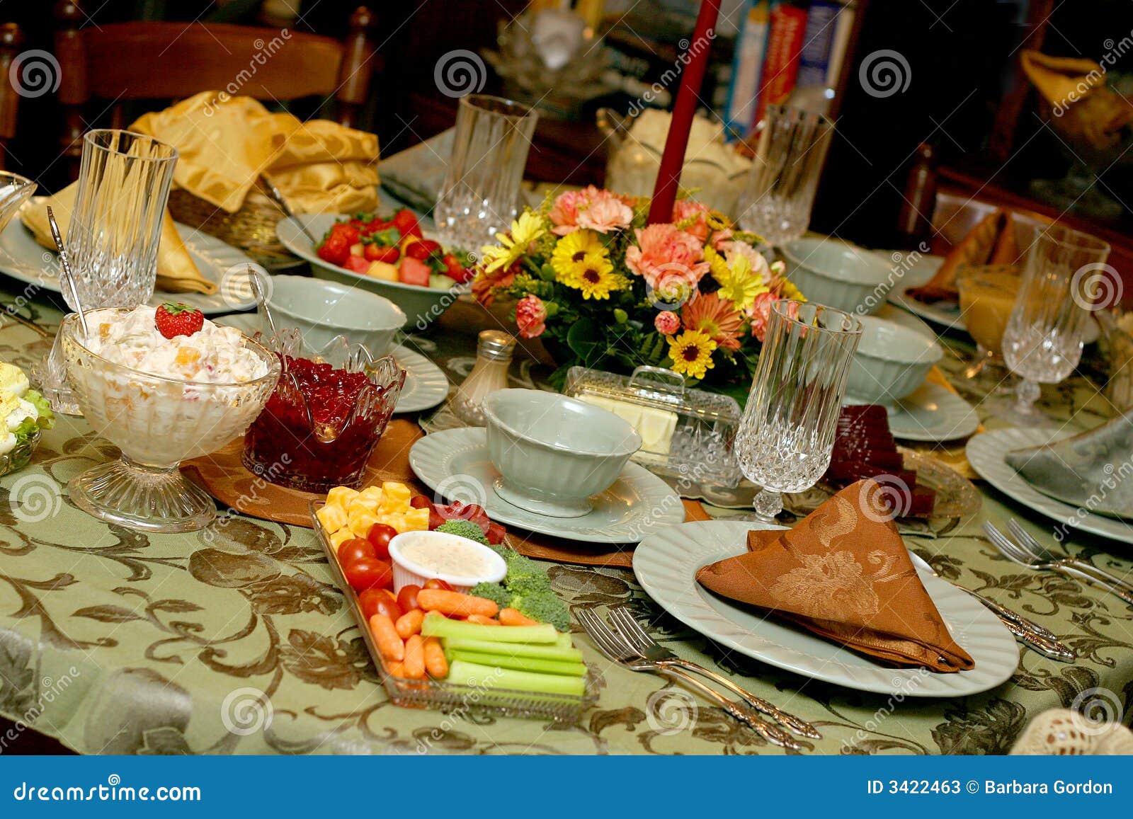 Tableau 9060 De Repas De Vacances Image stock - Image du cristal, repas ...