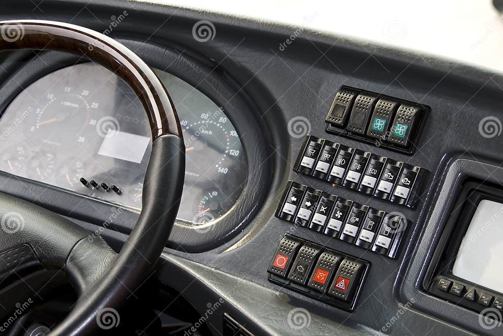Tableau de bord de bus photo stock. Image du noir, speedometer - 3505922