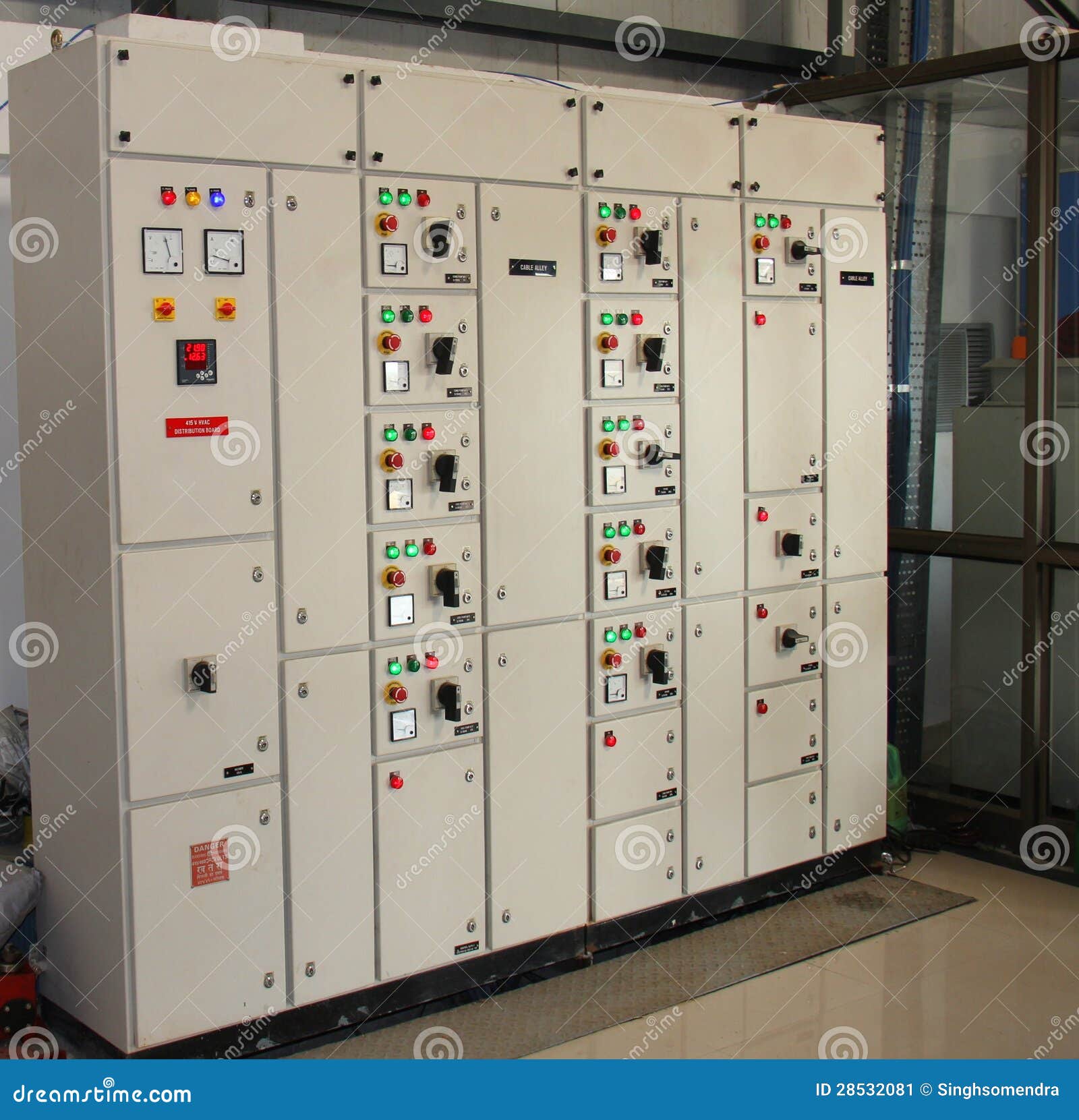 Tableau De Commande Industriel Image stock - Image du complexe, greater ...