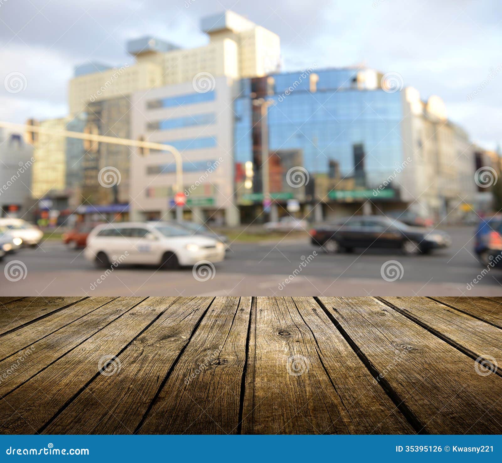 Tableau vide photo stock. Image du hublots, architecture - 35395126