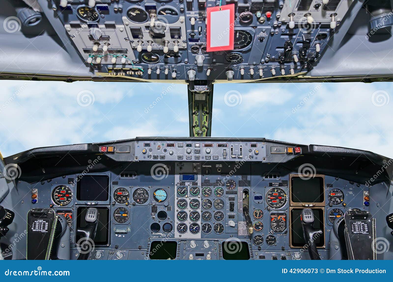 Tablero De Instrumentos De Los Aviones Imagen de archivo - Imagen de ...