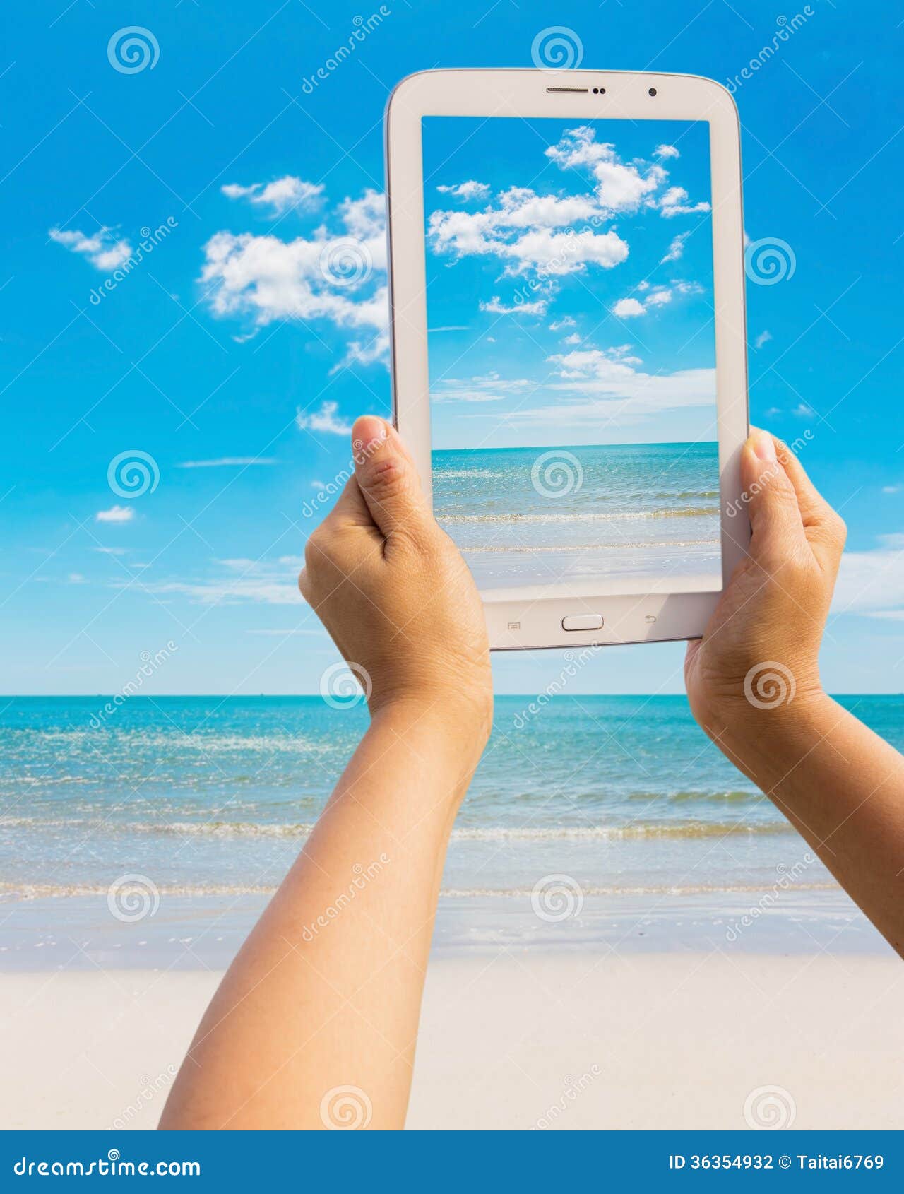 Tablet on the beach stock photo. Image of relax, travel - 36354932