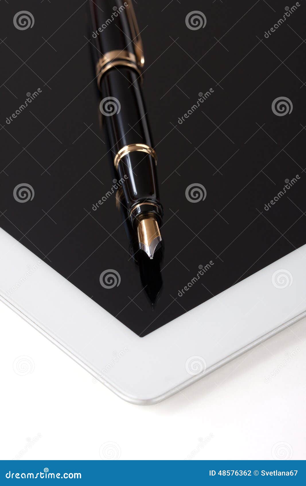 Tablet Computer with Fountain Pen Stock Photo - Image of black, mobile ...