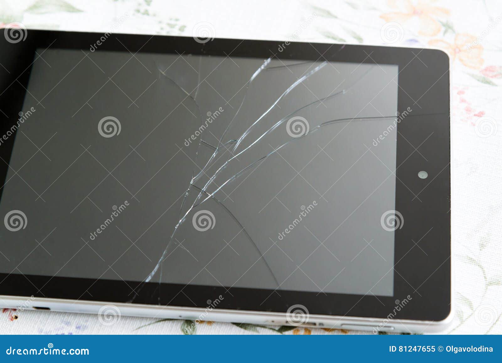 Tablet PC with a Broken Screen Stock Image - Image of screen, mobility ...