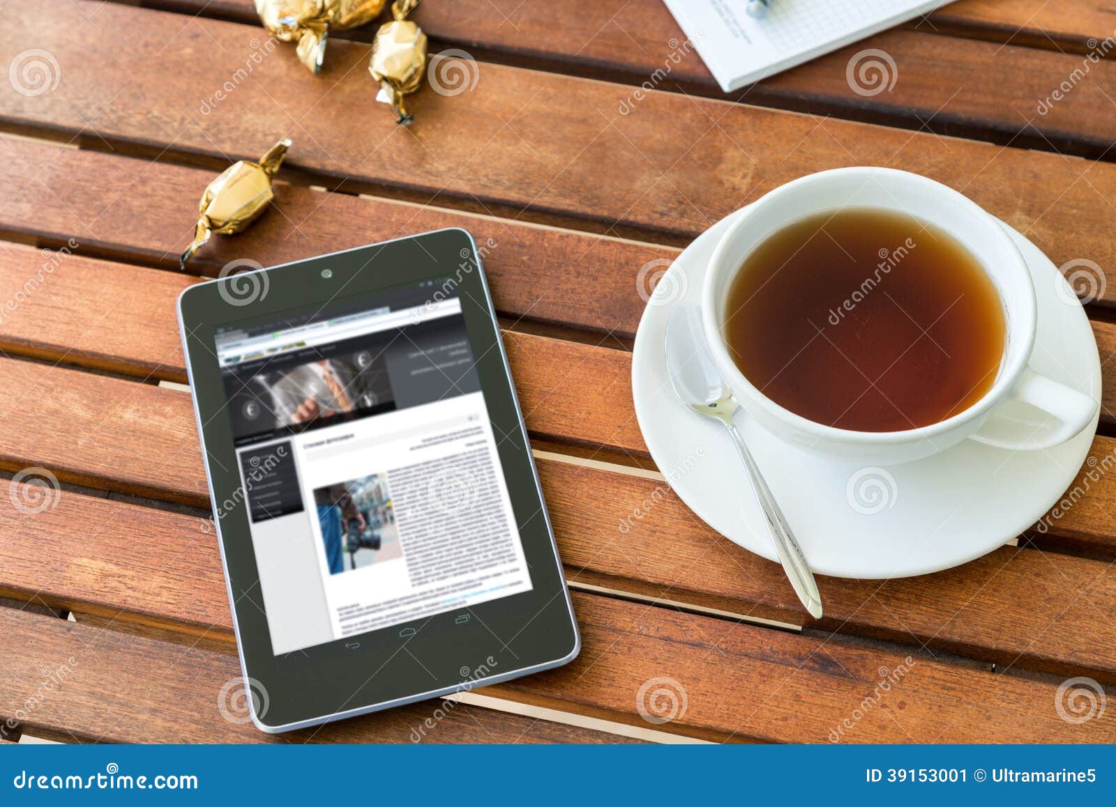 Tablet pc in cafe stock image. Image of monitor, business - 39153001