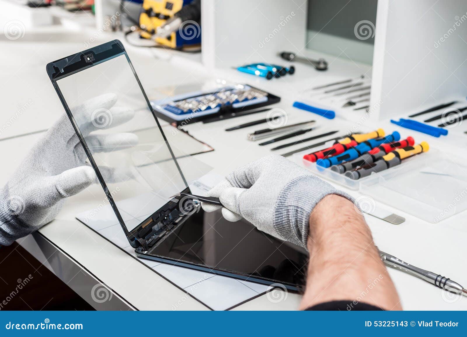 Tablet, pod repair stock image. Image of open, innovation - 53225143