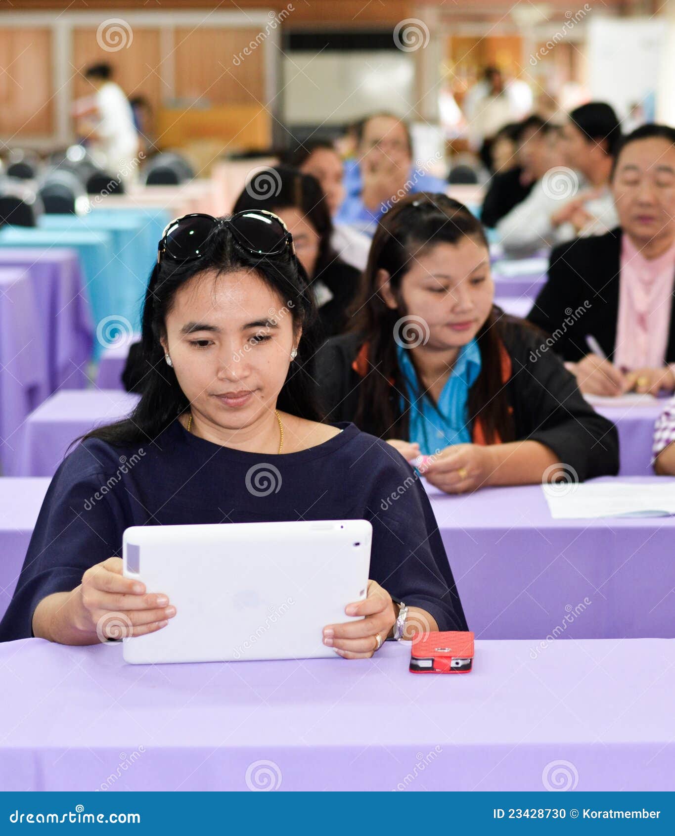 Tablet Training editorial image. Image of communication - 23428730