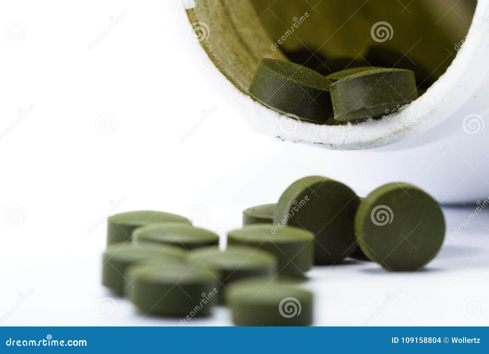 Tabletas Fermentadas De La Chlorella Foto de archivo - Imagen de ...