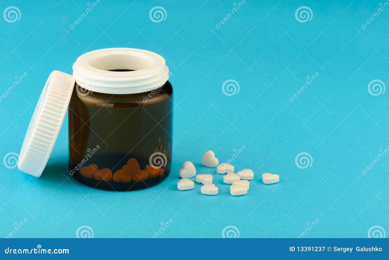 Tablets in the Form of Heart Stock Image - Image of detail, science ...