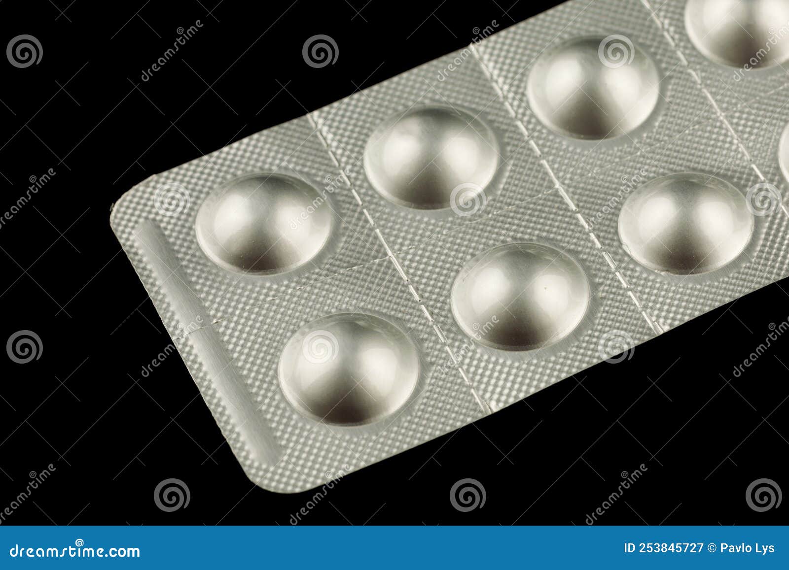 Tablets in a metal blister stock image. Image of painkiller - 253845727