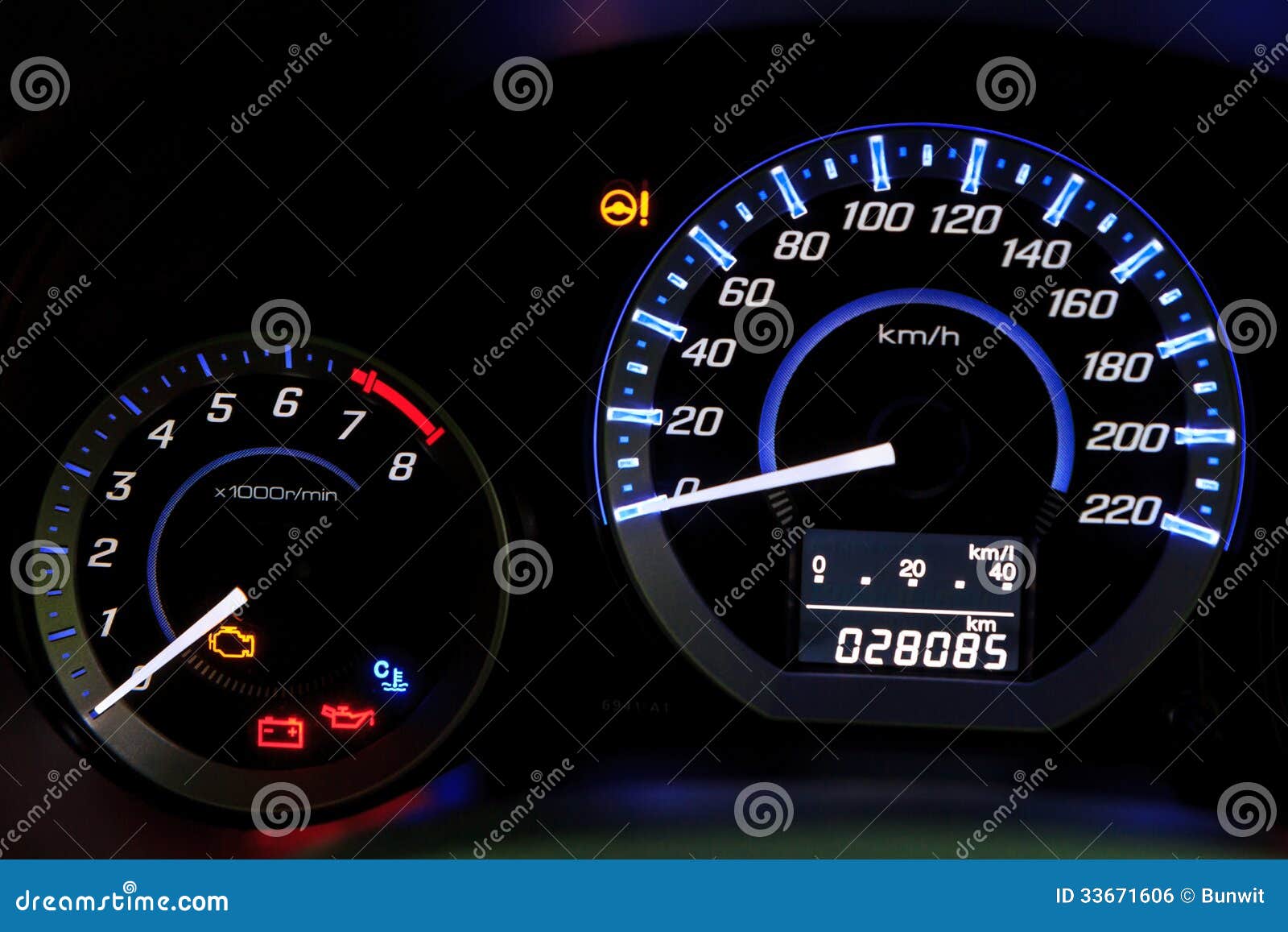 Tachimetro dell'automobile fotografia stock. Immagine di accelerazione ...