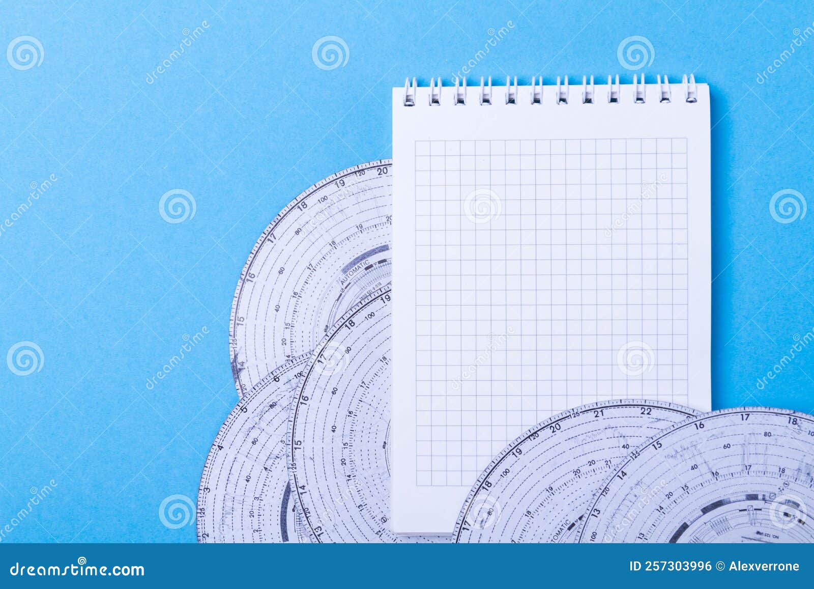 Tachograph and Notepad. Driver Time Tracking. Fixing the Movement of ...