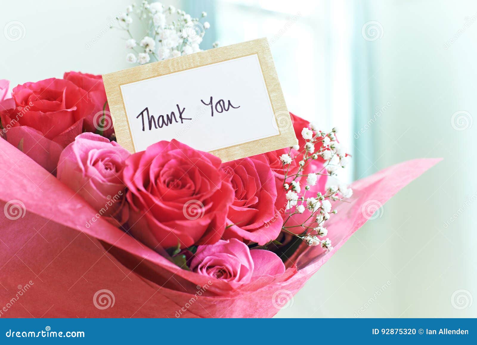 Tacka Dig Att Card I Bukett Av Blommor Arkivfoto - Bild av bukett ...