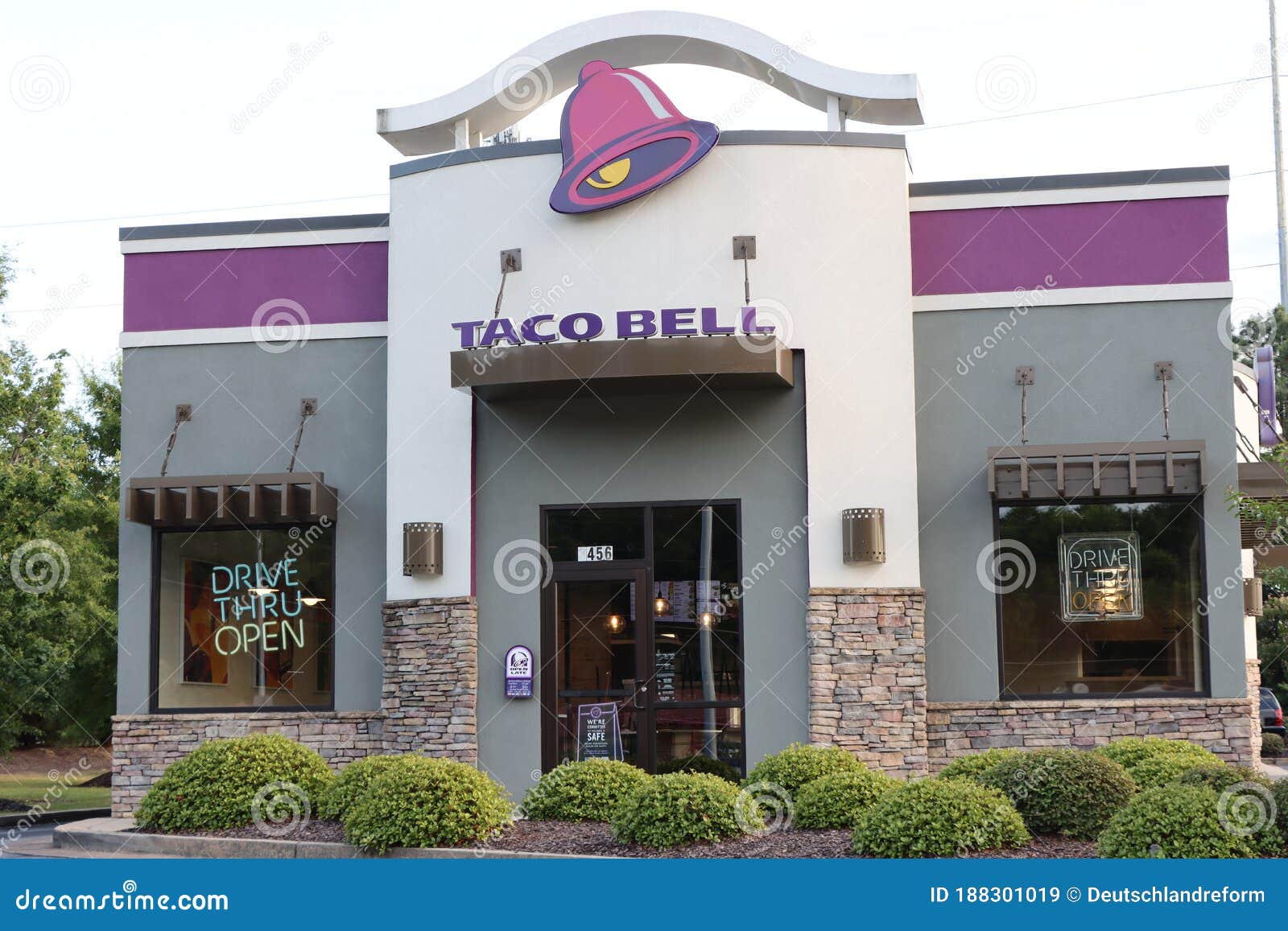 Exterior of a Taco Bell Restaurant in the USA. Editorial Stock Image ... Exterior of a Taco Bell Restaurant in the USA. Editorial Stock Image ...