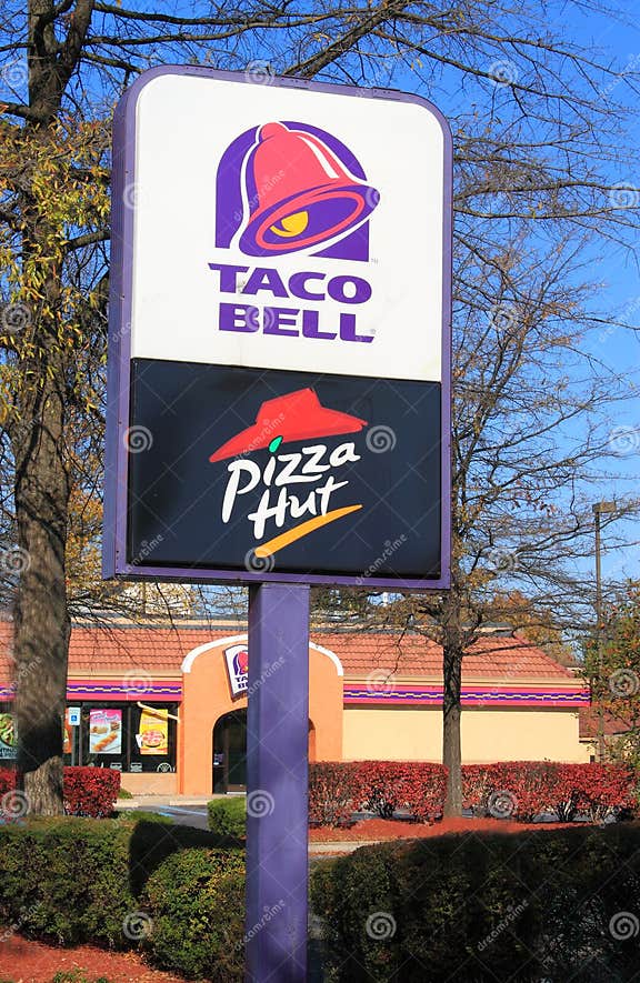 Taco Bell Sign editorial stock image. Image of american - 27625004