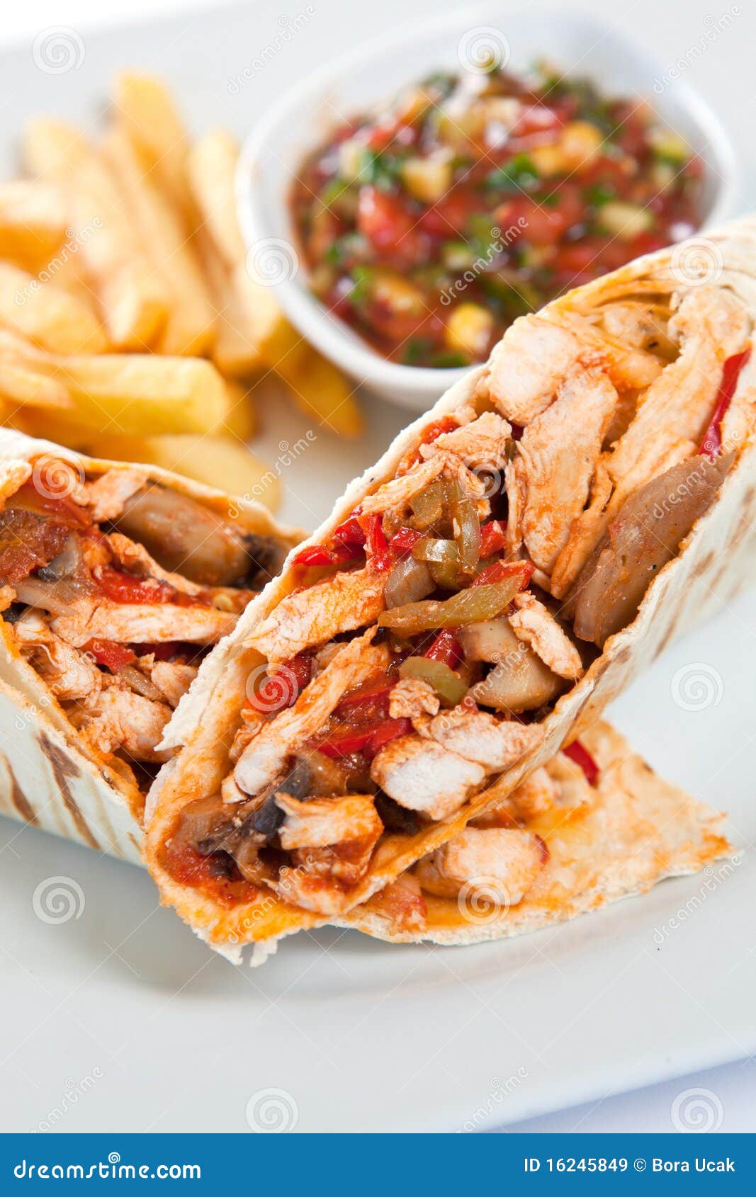 Tacos Avec Des Pommes Frites Image stock - Image du indoors, gourmet ...