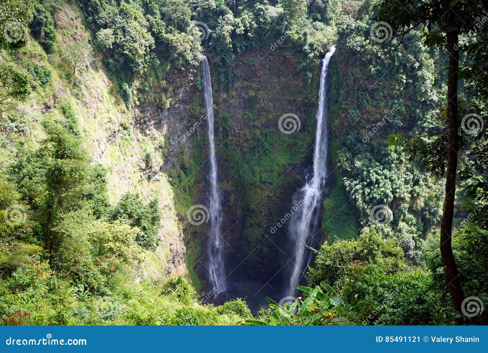 Tad Fane waterfall stock image. Image of boloven, water - 85491121