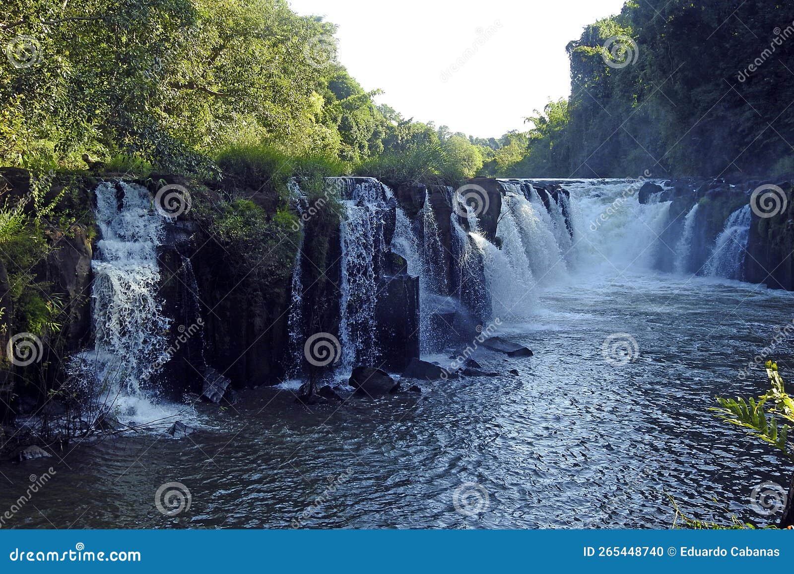 Tad Pha Suam Cascade Bolaven Plateau Laos Photo stock - Image du ...
