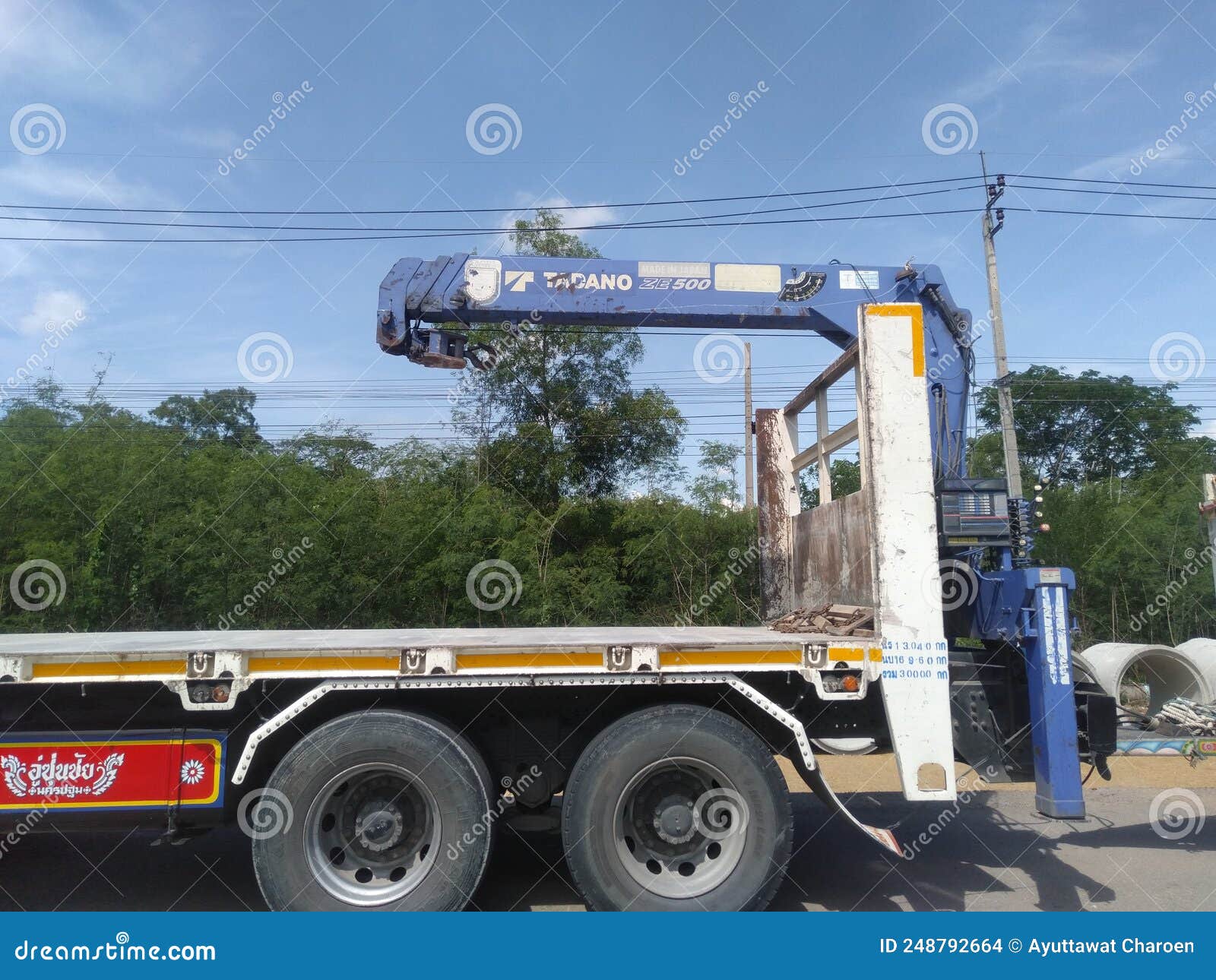 TADANO ZE500 STIFF BOOM CRANE Editorial Stock Image - Image of vehicle ...