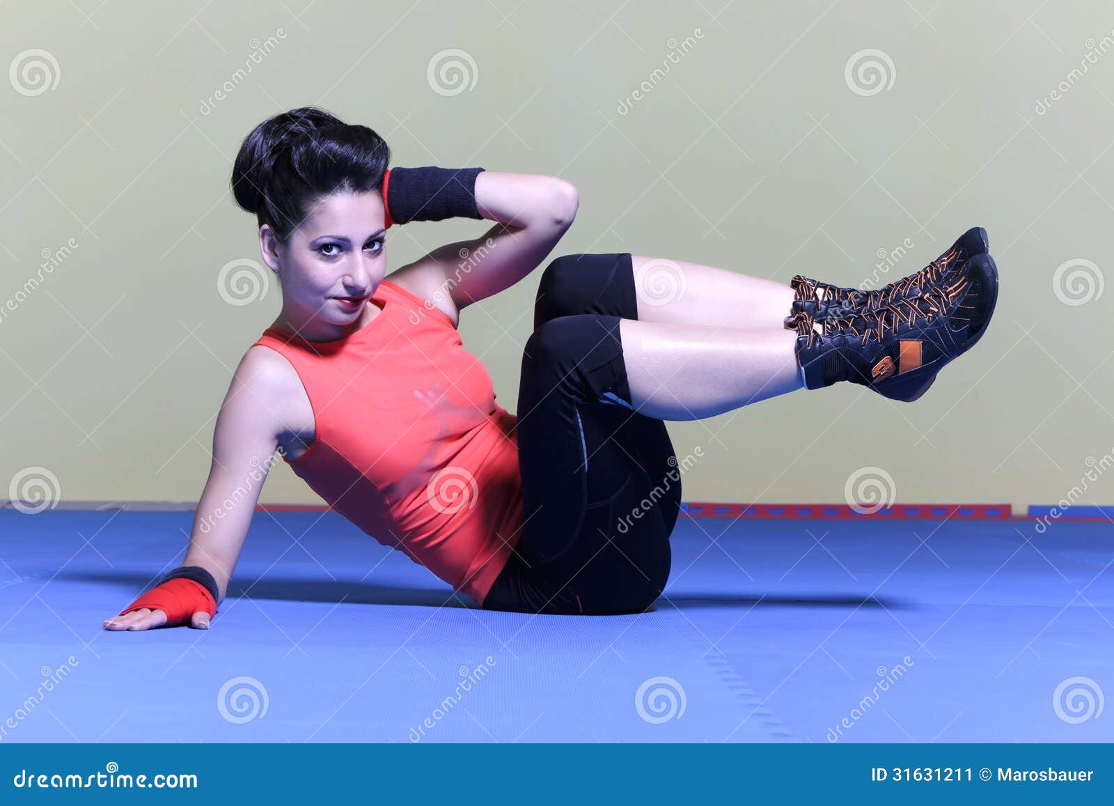 Tae-bo woman stock image. Image of lifestyle, attractive - 31631211