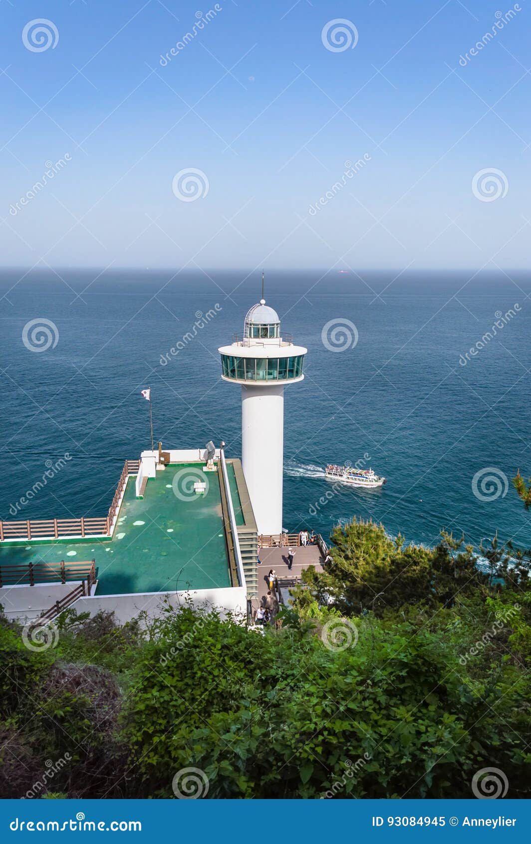 Taejongdae lighthouse editorial image. Image of building - 93084945