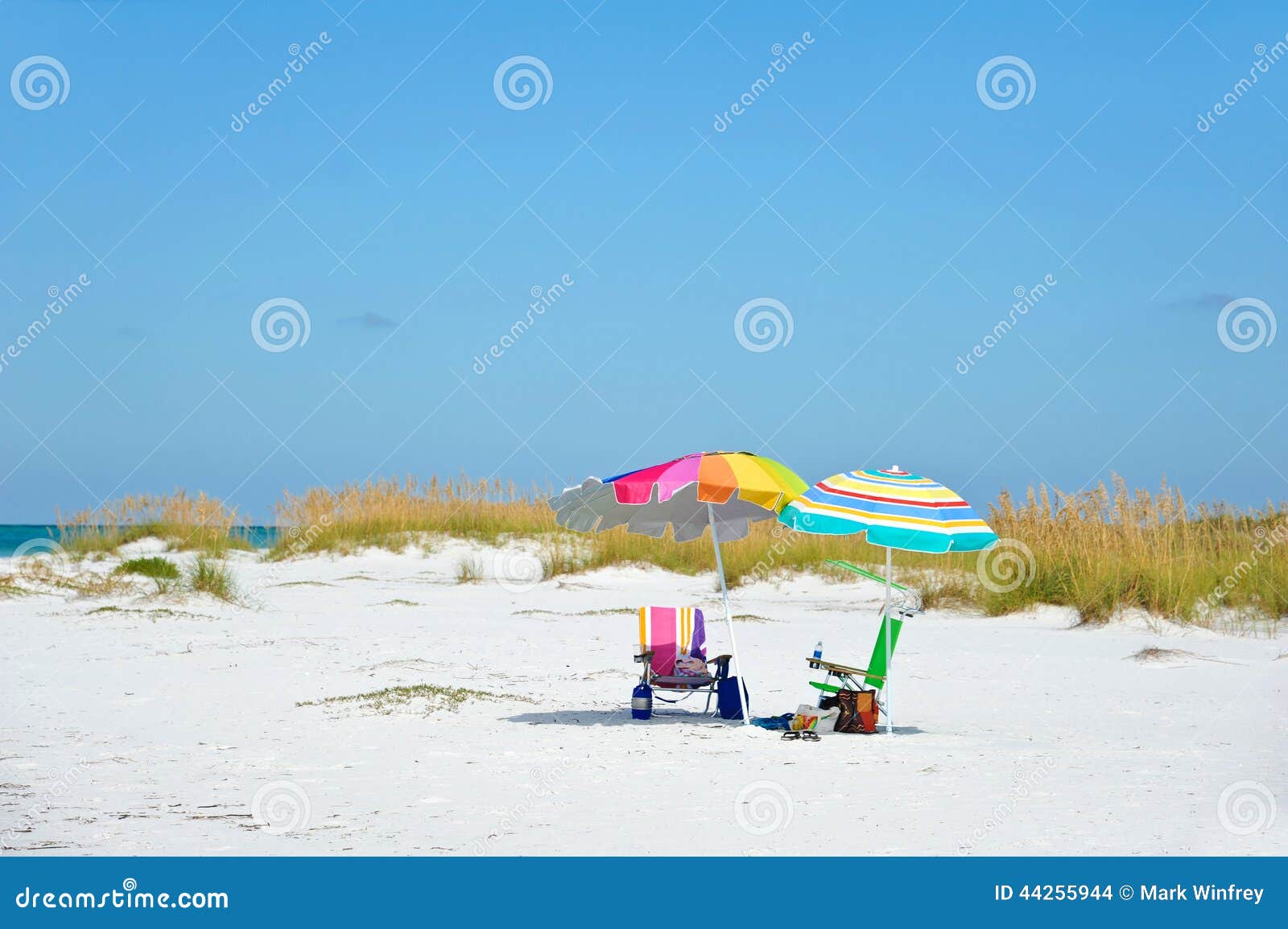 Tag am Strand stockfoto. Bild von insel, reise, küsten - 44255944