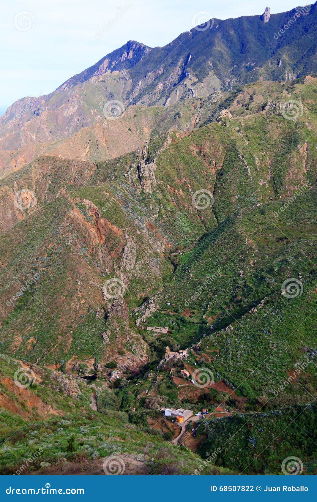 Taganana стоковое фото. изображение насчитывающей утес - 68507822