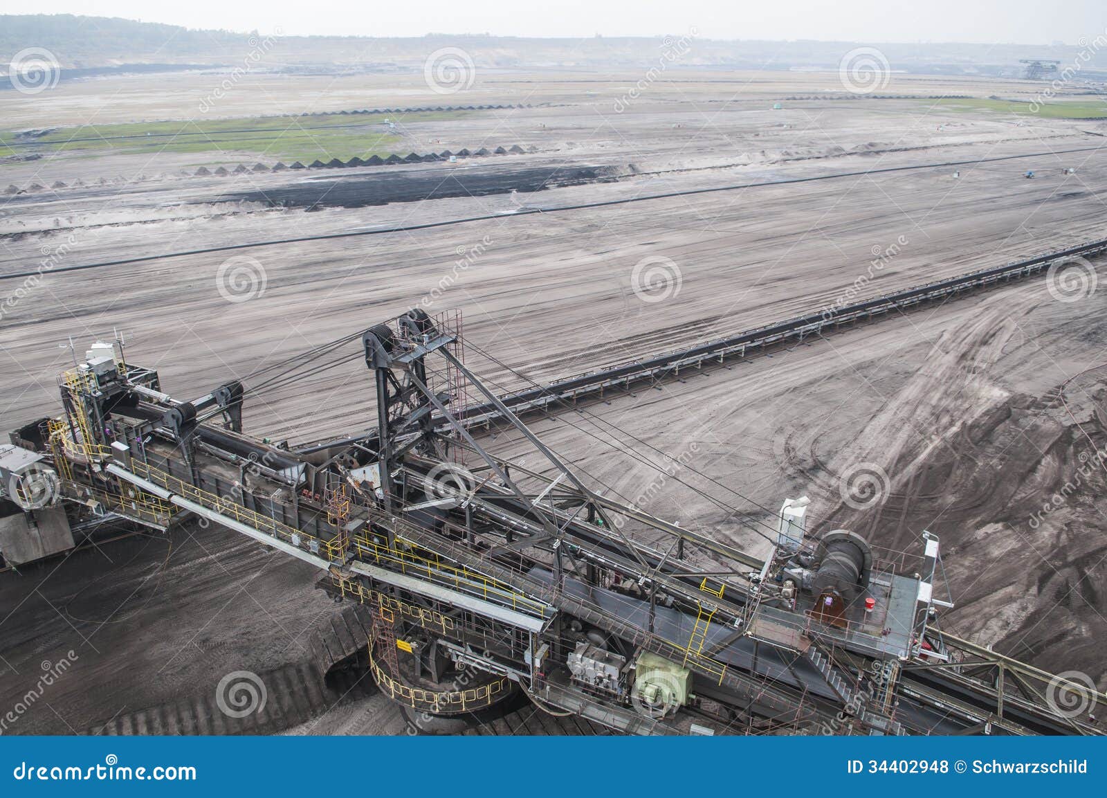 Tagebau 8 stock photo. Image of earth, loader, black - 34402948