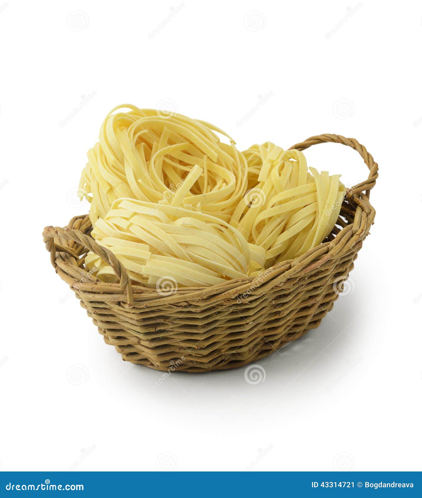 Tagliatelle Pasta in Basket Stock Image - Image of isolated, meal: 43314721