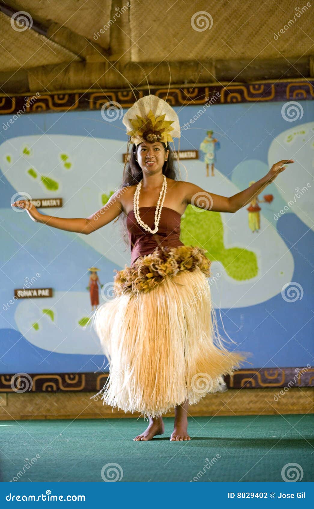 Tahitian Dancer editorial photography. Image of travel - 8029402