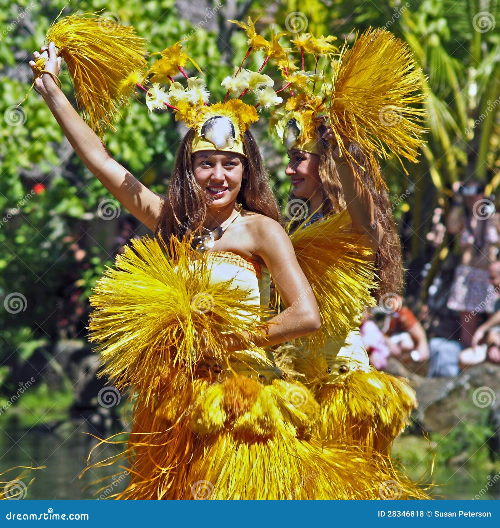 Tahitian Dancers editorial stock photo. Image of female - 28346818
