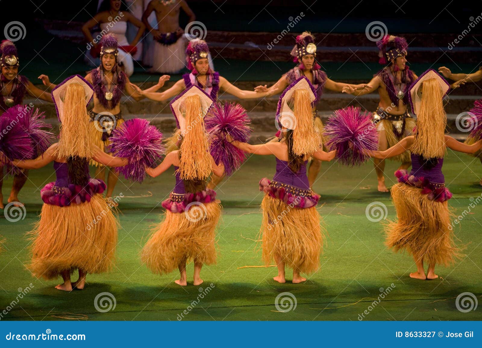 Tahitian Dancers editorial photography. Image of horizon - 8633327