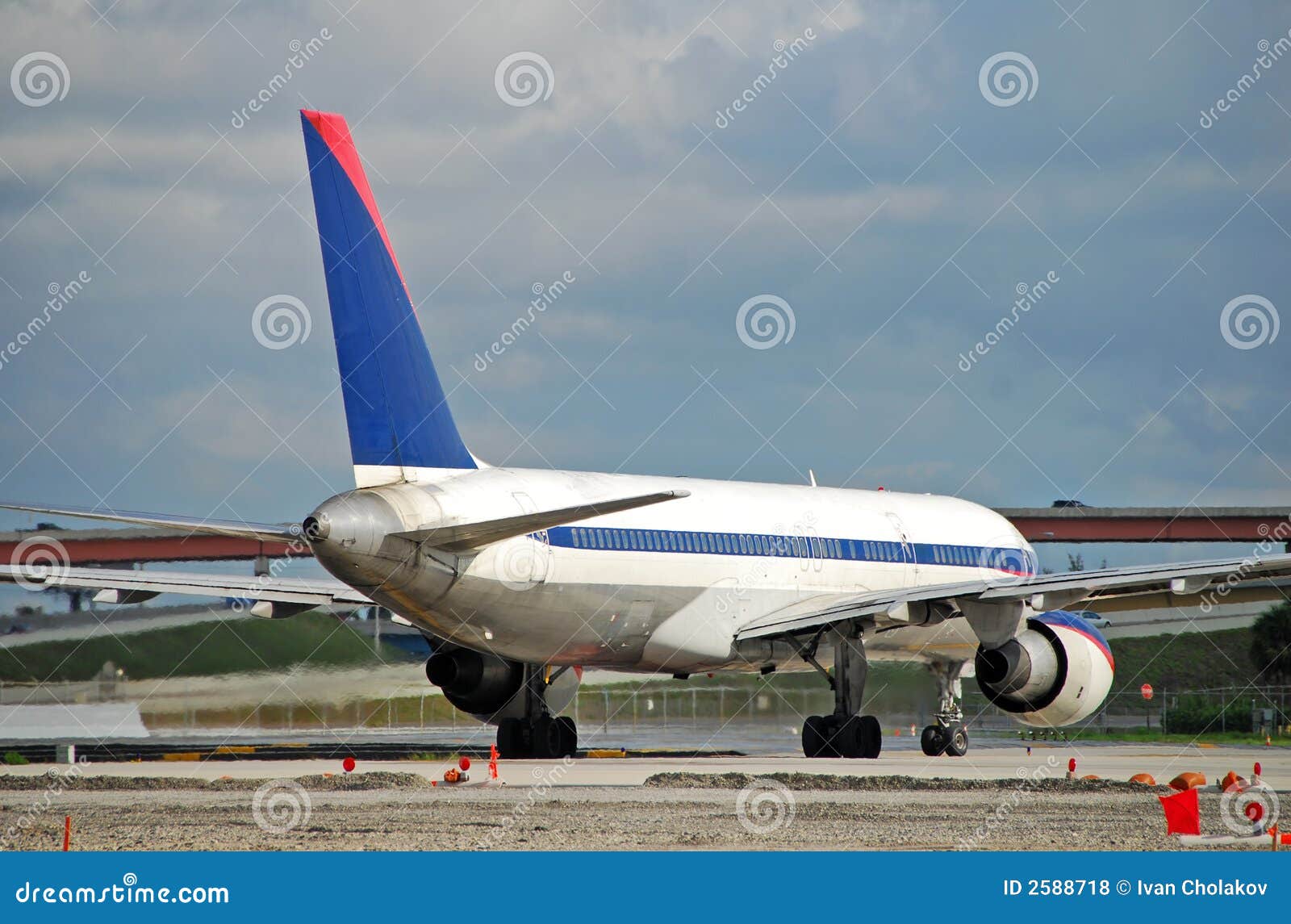 Tail view of jet airplane stock photo. Image of aviation - 2588718