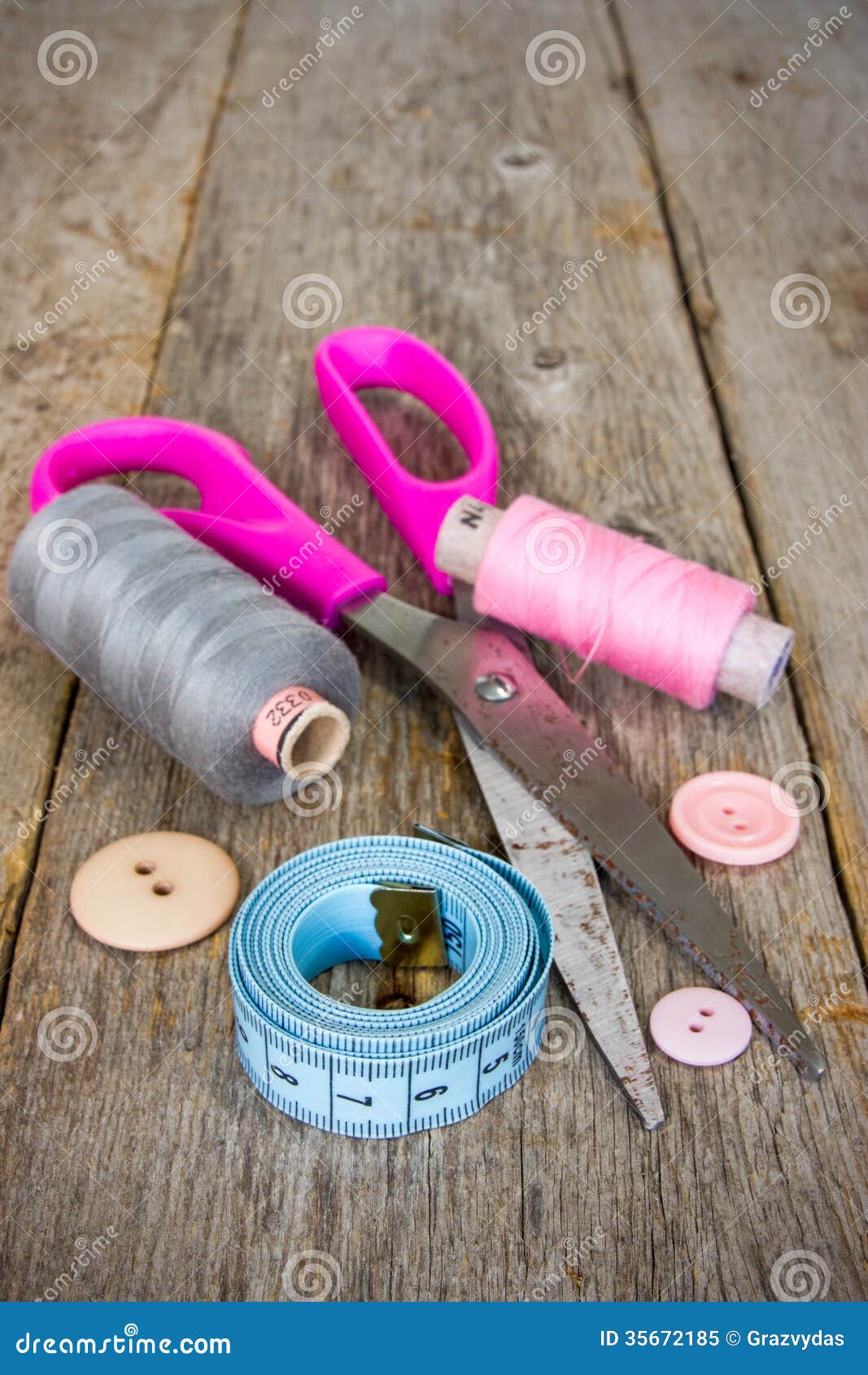 Tailors tools stock image. Image of wood, spool, sewing - 35672185