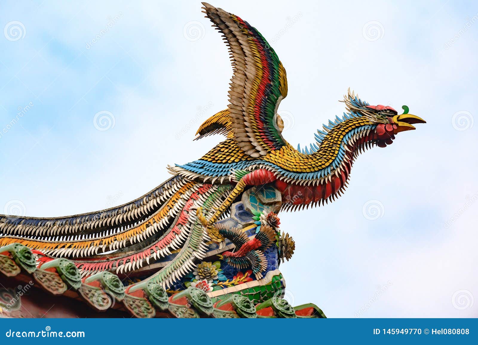 Chinese Phoenix, Roof Artwork, Sculpture of Dragon on Longshan Temple ...