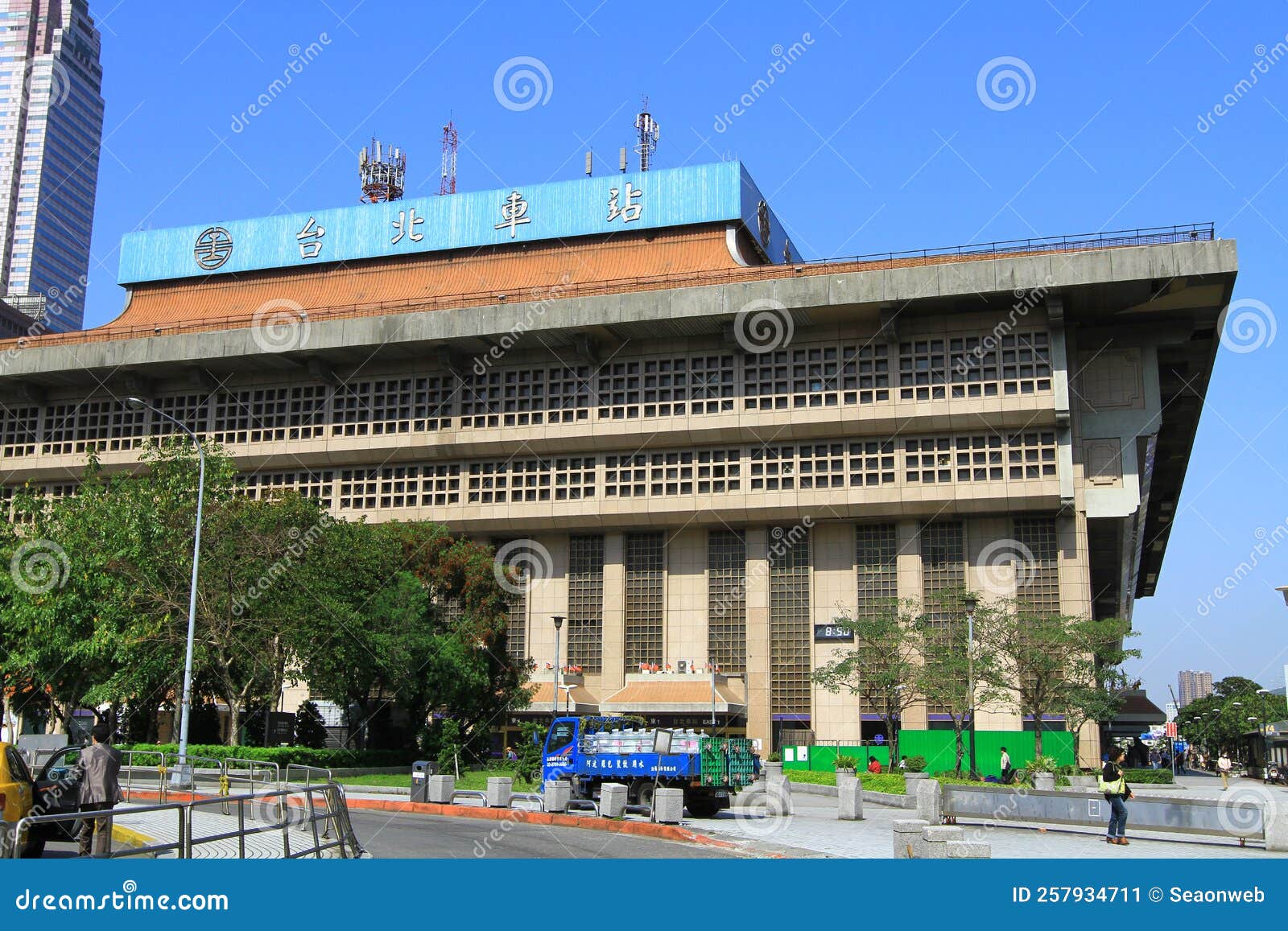 Taipei Main Station is a Major Hub in Taipei 20 April 2011 Editorial ...