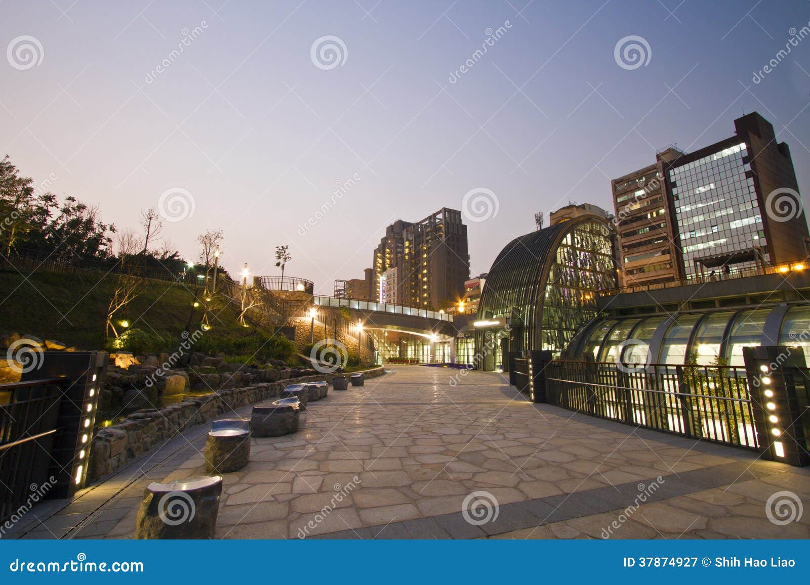 Taipei MRT Station (Daan Park Station) Stock Image - Image of modern ...