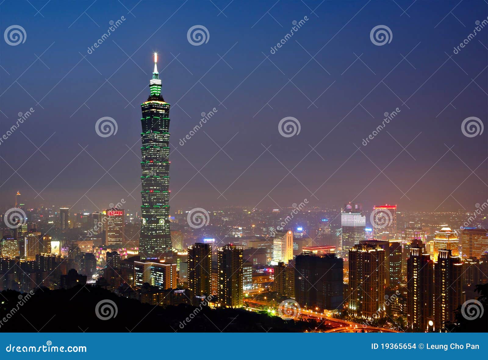 Taipei at night stock photo. Image of landmark, asia - 19365654