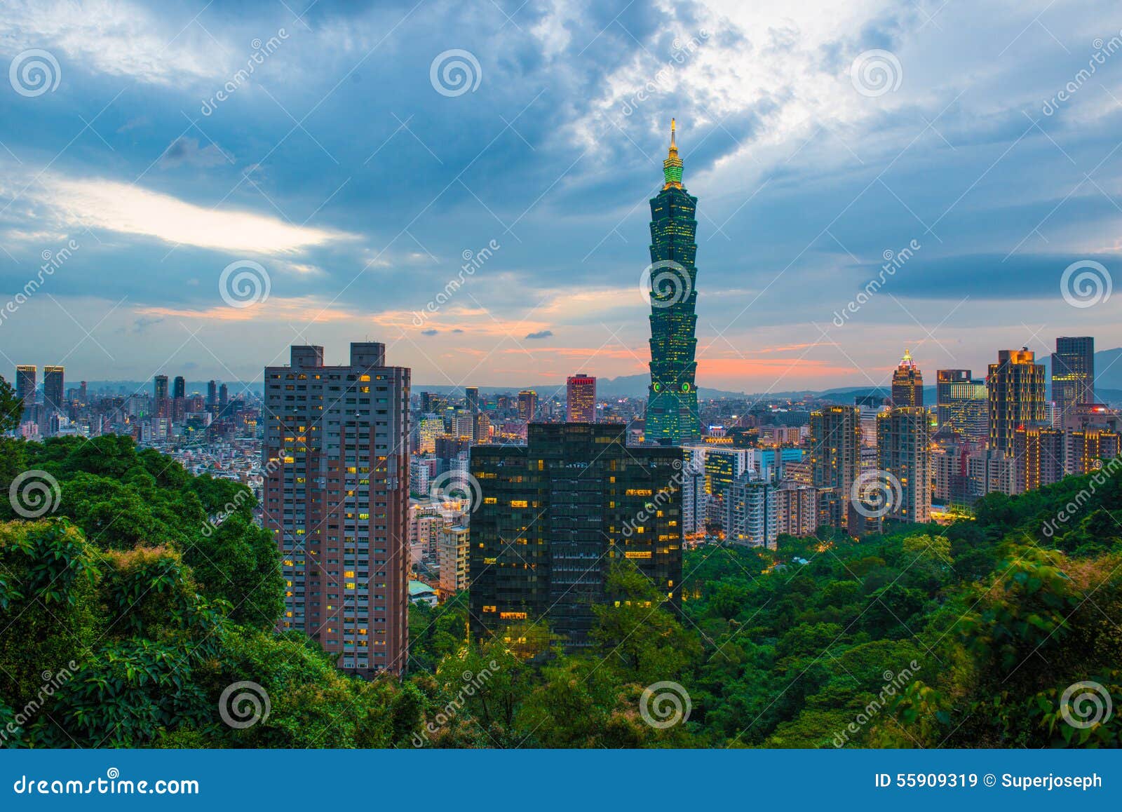 Taipei 101 skyscraper stock image. Image of city, district - 55909319
