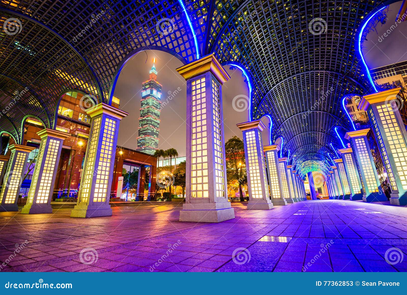 Taipei, Taiwan Cityscape stock image. Image of courtyard - 77362853
