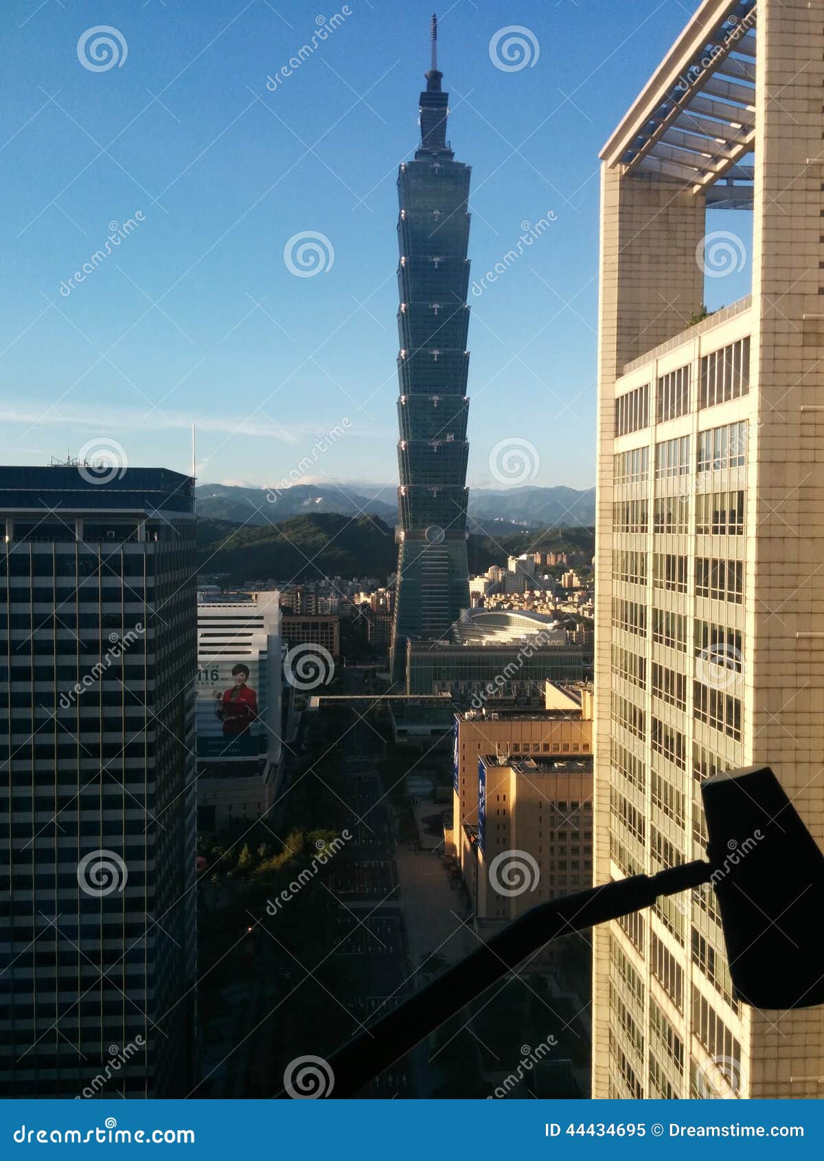 Taipei Tower 101 editorial image. Image of skyscrapers - 44434695