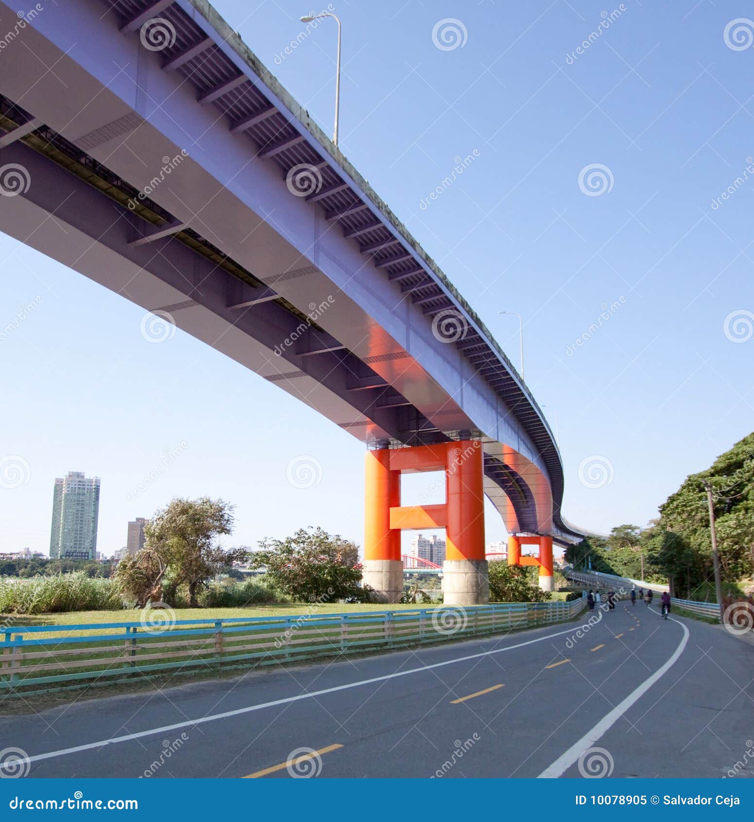 Taiwan bridge bike path stock image. Image of curved - 10078905