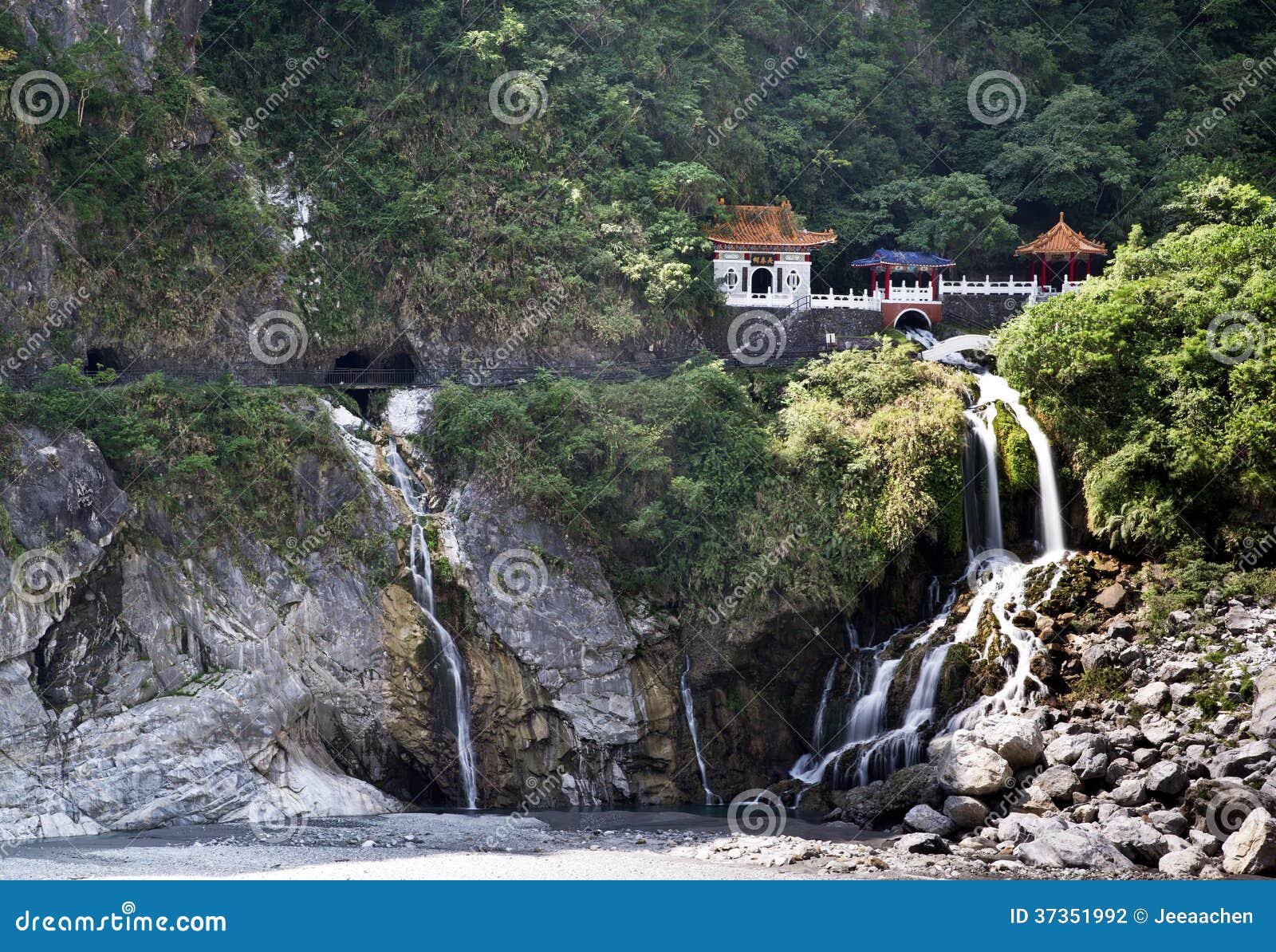 Taiwan Taroko National Park Stock Photo - Image of canyon, environment ...